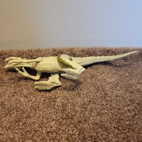 Hasbro | Toys | Jurassic Park Velociraptor Restraint Gear 999 Hasbro ...